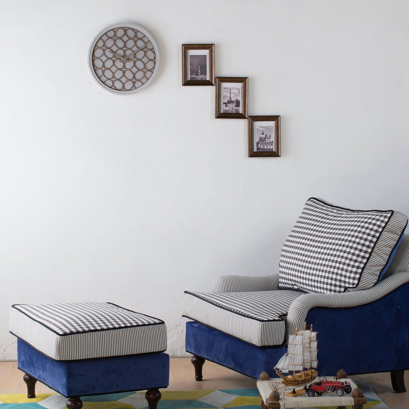 NeXtime - Wall Clock - 39.5 cm - Polyresin/Wood -Grey -'Concreto love'